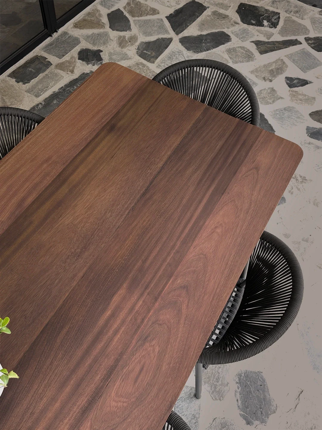 TABLES – Desk