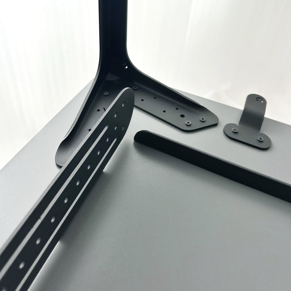 MEL | MOODY | 1400 or 1600 x 650 – Desk